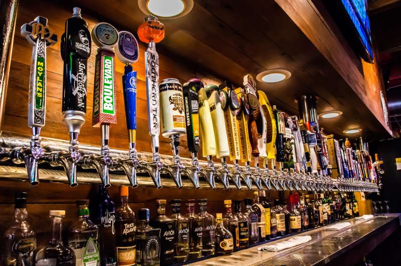 Sidestreet new location brings 50 taps | High Plains Reader, Fargo ND